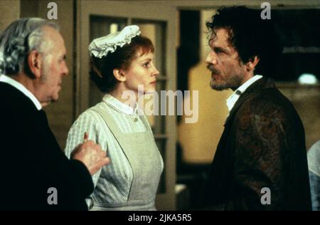 Mary Reilly Mary Reilly Mary Reilly (Julia Roberts), Mr. Hyde (John ...