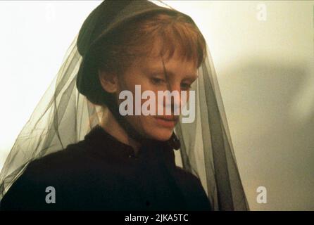 MARY REILLY, Julia Roberts, 1996, © TriStar/courtesy Everett Collection ...