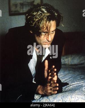 ZERO EFFECT, Bill Pullman, 1998, (c)Columbia Pictures/courtesy Everett ...
