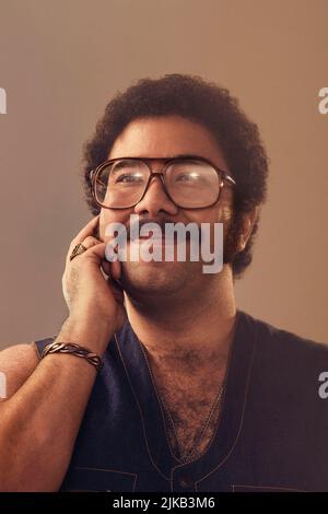 MINX (2022), directed by CARRIE BROWNSTEIN, MAX WINKLER, JAKE SCHREIER ...