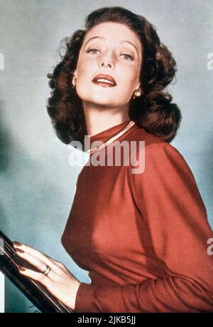 Portrait of the American actress Loretta Young (6th January 1913 - 12th ...