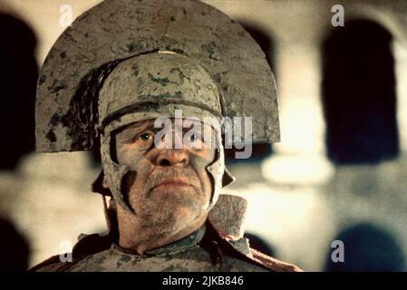 Julie Taymor & Anthony Hopkins Film: Titus (1999) Characters: & Titus ...