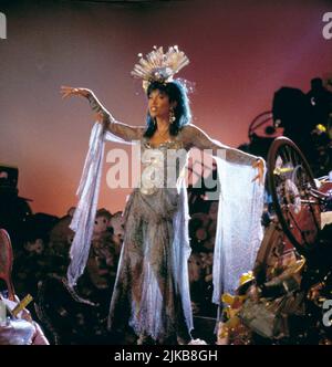 Adventures Of Elmo In Grouchland -- Elmo, Queen of the Trash (Vanessa ...