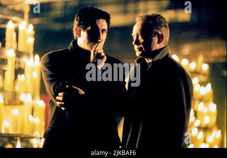 GABRIEL BYRNE, END OF DAYS, 1999 Stock Photo - Alamy