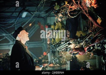 DONALD SUTHERLAND, VIRUS, 1999 Stock Photo - Alamy
