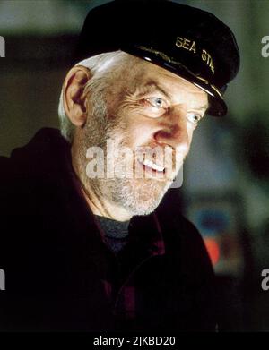 DONALD SUTHERLAND, VIRUS, 1999 Stock Photo - Alamy