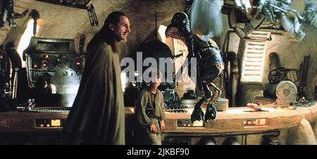 Watto,Jake Lloyd & Liam Neeson Film: Star Wars: Episode I - The Phantom ...
