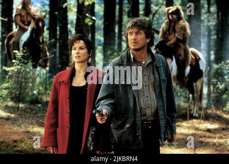 Barbara Hershey & Tom Berenger Film Last Of The Dogmen (1995 ...