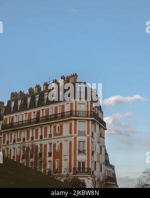 The Sinking House in Montmartre, Paris, France Stock Photo - Alamy
