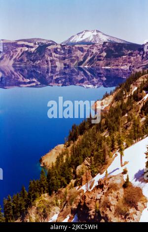 Crater Lake National Park in Southern Oregon Monoline Line Art Drawing ...