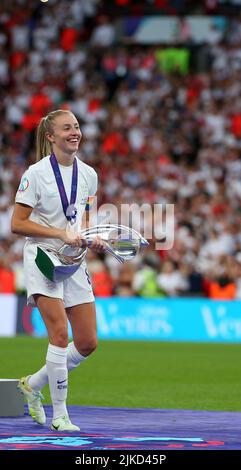 England captain Leah Williamson with the trophy leaving the team hotel ...