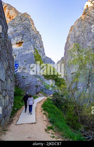 Gorge of La Yecla, Espacio Natural de La Yecla y Sabinares del Arlanza ...