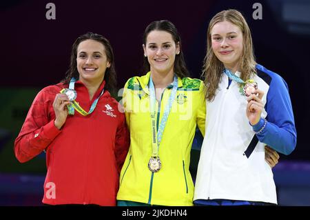 Scotland’s Katie Shanahan with her Bronze Medal after the Women’s 200m ...