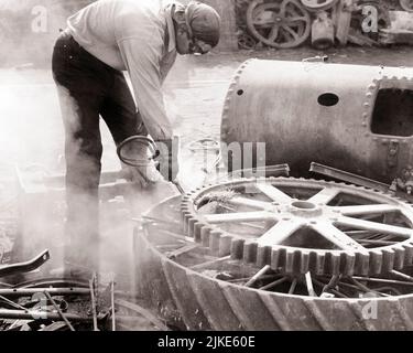 World War II Metal worker between 1939-1940 Second World War WW2 war ...