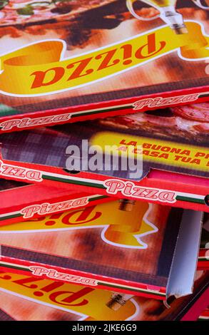 takeaway pizza boxes Italy Stock Photo - Alamy