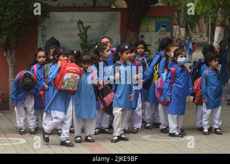 Lahore, Punjab, Pakistan. 1st Aug, 2022. Pakistani students leaving ...