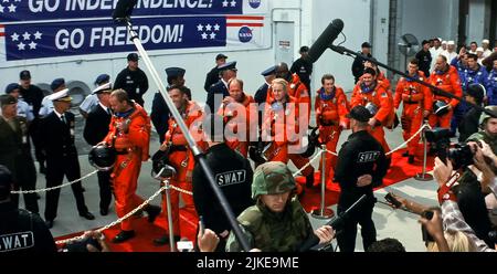 USA.Michael Clarke Duncan in a scene from the (C)Buena Vista Pictures ...
