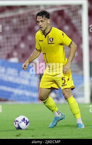 Frederic Veseli of US Salernitana 1919 during the Serie A match between ...
