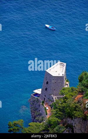 Saracen Tower on the coast Stock Photo - Alamy