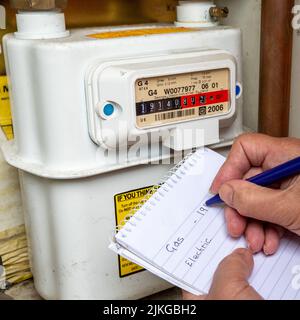 Gas meter reading Stock Photo - Alamy