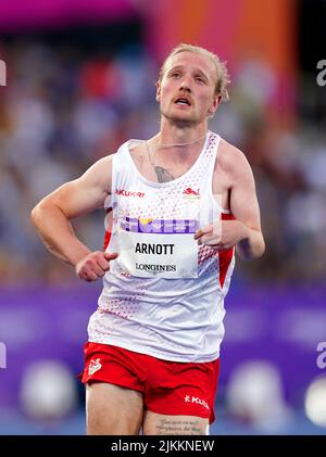 England's James Arnott in action during Heat 1 of the Men's T45-47 100m ...