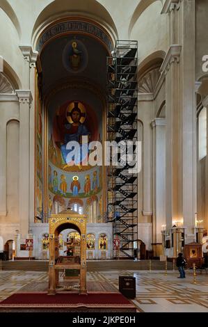 Interior of the Holy Trinity Cathedral of Tbilisi (Sameba), main ...