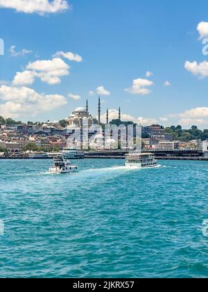 Istanbul skyline with famous ferries. Travel to Istanbul backgound ...