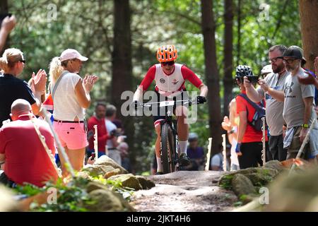 Jersey's Lisa Mansell (centre) during Women's Cross-country final at ...