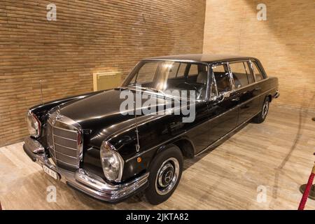 Transport - Mercedes Benz 600 Pullman limousine Stock Photo - Alamy