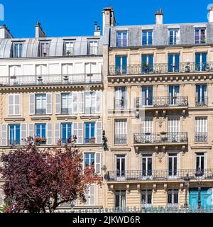 Zinc roof of traditional house, rue Saint Placide, Paris, France Stock ...