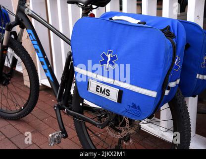 EMS bicycle response units equipped with Jandd Mounteering EMS panniers ...