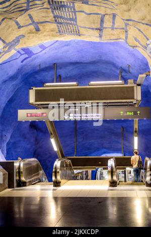 The Stockholm metro (Swedish: Stockholms tunnelbana, lit. 'Stockholm's ...