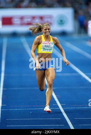 Lisa Linnell participating in the 200 meters in the Heptathlon at the ...