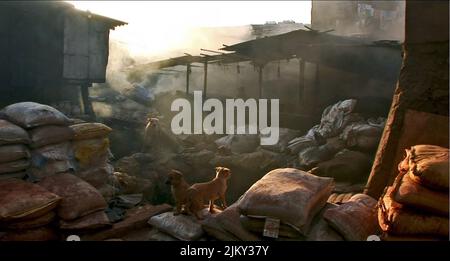 SLUM SCENE, DHARAVI SLUM FOR SALE, 2010 Stock Photo - Alamy
