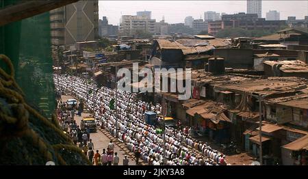 SLUM SCENE, DHARAVI SLUM FOR SALE, 2010 Stock Photo - Alamy