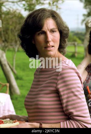 TAMARA DREWE, Tamsin Greig, 2010. ph: Peter Mountain/©Sony Pictures ...