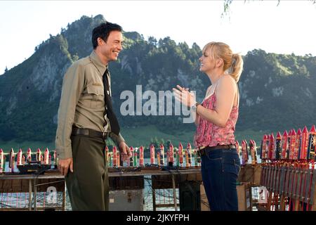 TOM CAVANAGH, ANNA FARIS, YOGI BEAR, 2010 Stock Photo - Alamy