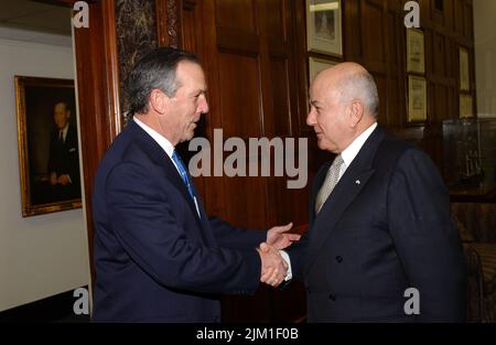 Office of the Secretary - SECRETARY DONALD EVANS WITH HEINZ MOELLER ...