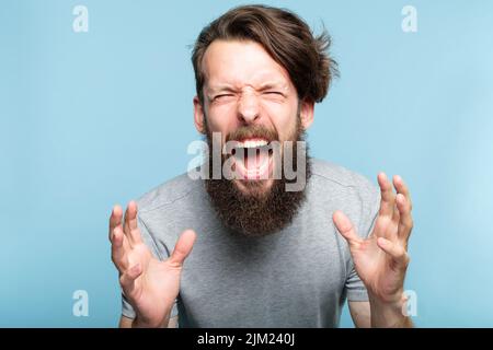 emotional breakdown angry crazy man screaming Stock Photo - Alamy