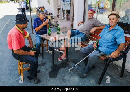 Romania, Maramures, Barsana, daily life Stock Photo - Alamy