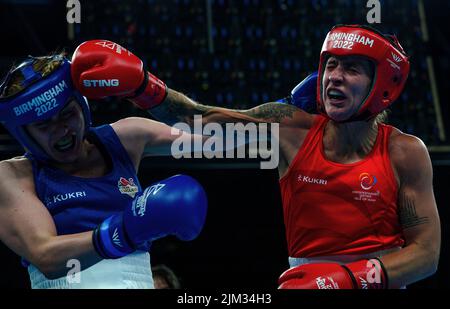Isle of Mann's Jade Burden and England's Gemma Paige (blue) Richardson in the Women's Light (57 ...