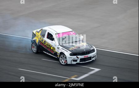 Battle BMW E46 drifting on the racing circuit Stock Photo - Alamy