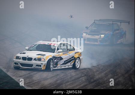 E46 drifting on the racing circuit Stock Photo - Alamy