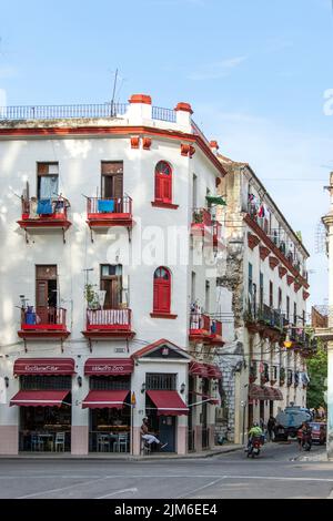 Kilometro Zero restaurant, Old Havana, Havana, Cuba Stock Photo - Alamy