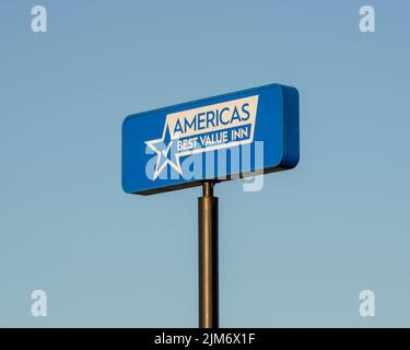 America's Best Value Inn hotel sign Stock Photo - Alamy