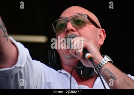 Huey Morgan at the Bristol Siren Festival, Bristol Amphitheatre ...