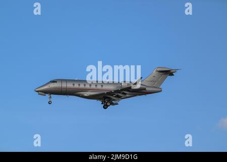 Bombardier Challenger 350 aircraft with registration N786QS shown ...