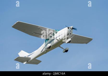 Single-engine sports plane Stock Photo - Alamy