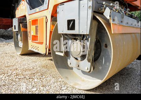 View of the road roller wheel Stock Photo - Alamy