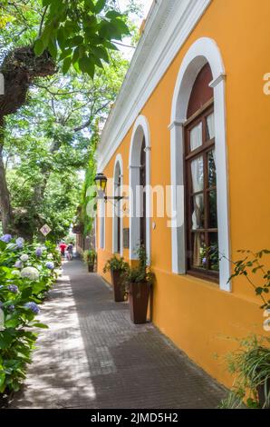 Colonia del Sacramento, Uruguay - Dezember 26, 2015: Portuguese ...